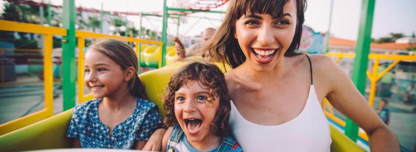 Tipps für einen gelungenen Freizeitpark-Besuch mit Kindern | JUST AWAY ...